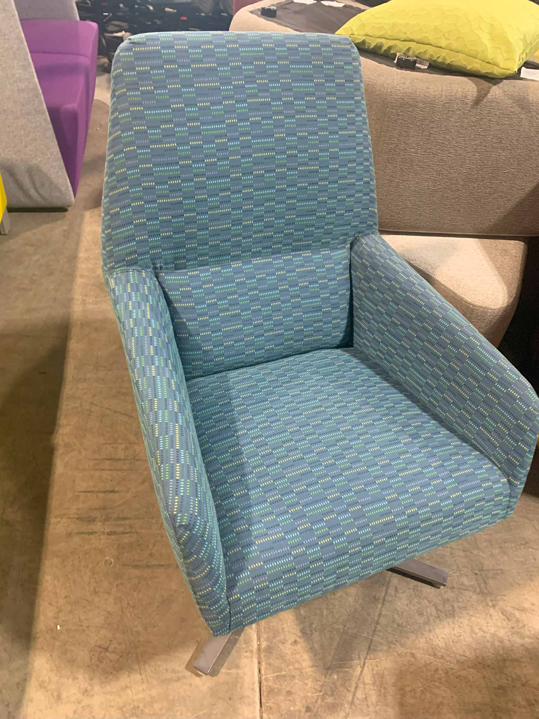 High Back Swivel Lounge Chair | Capital Furniture