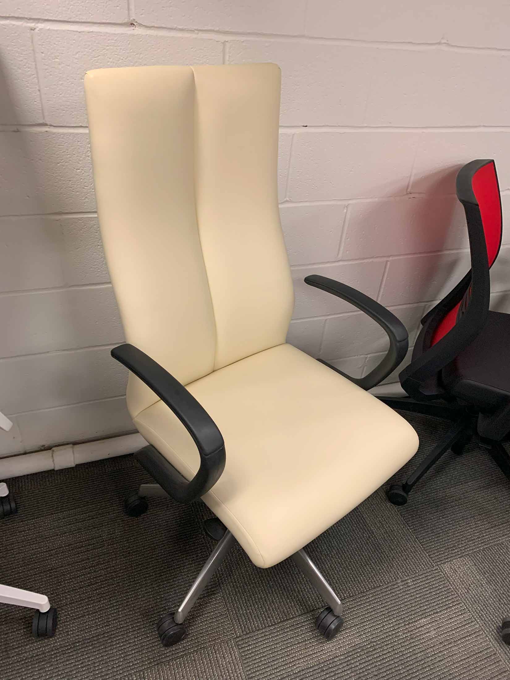 JSI Proxy Series Executive High Back Chair | Capital Furniture