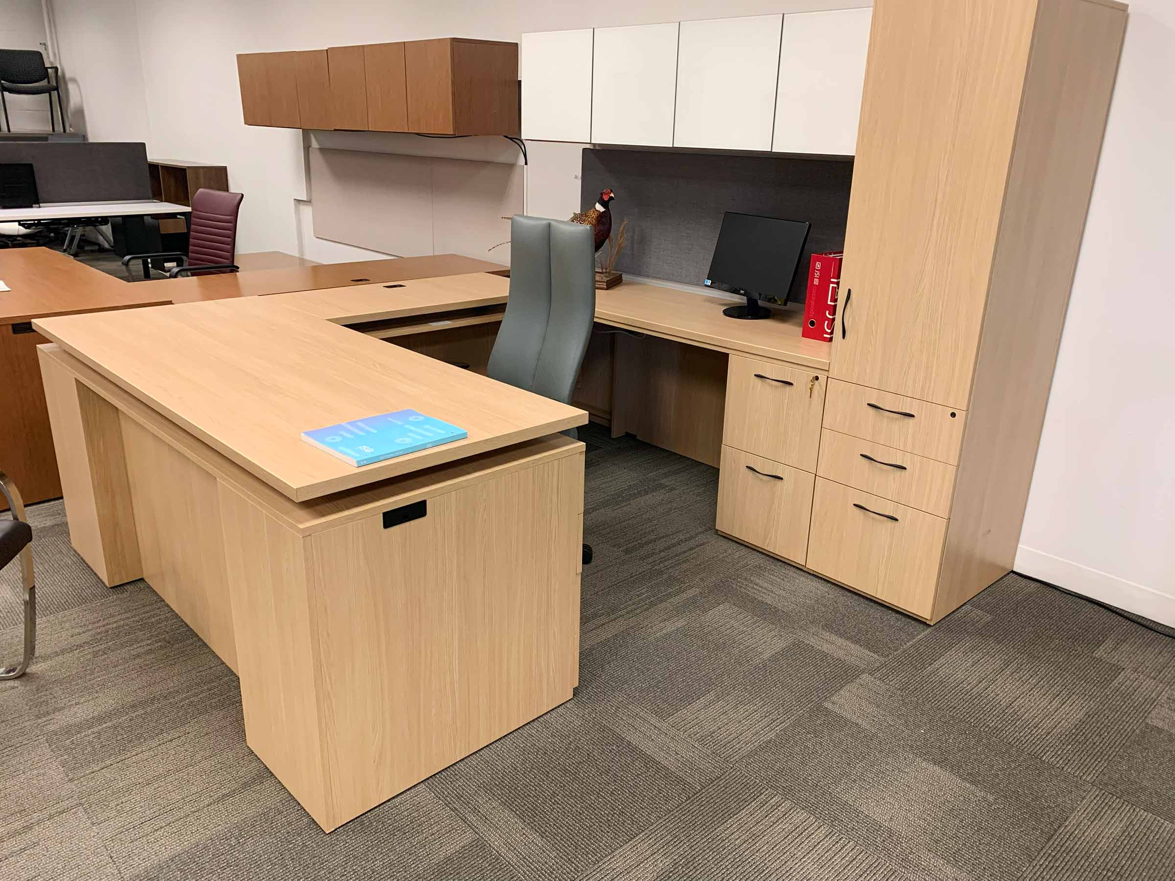 JSI Vision Laminate Series Executive U Desk | Capital Furniture