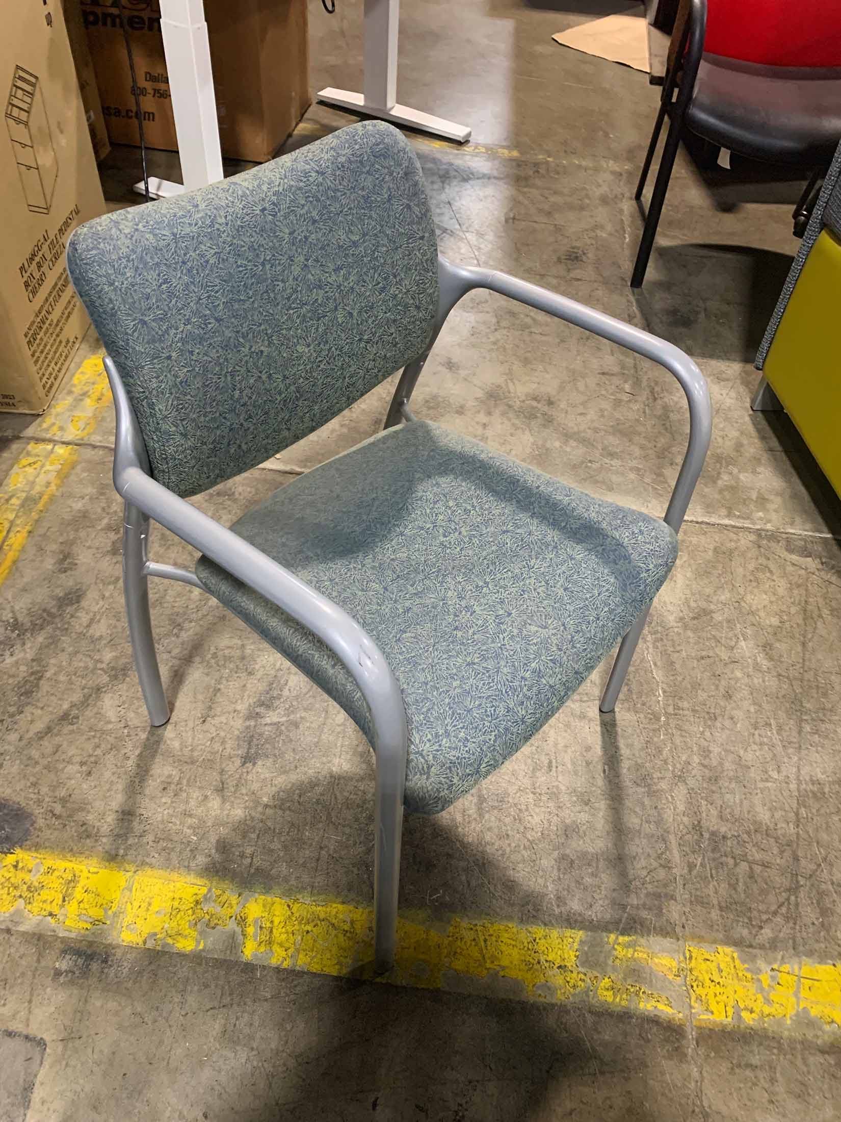 Knoll Arm Guest Chair (Green) | Capital Furniture