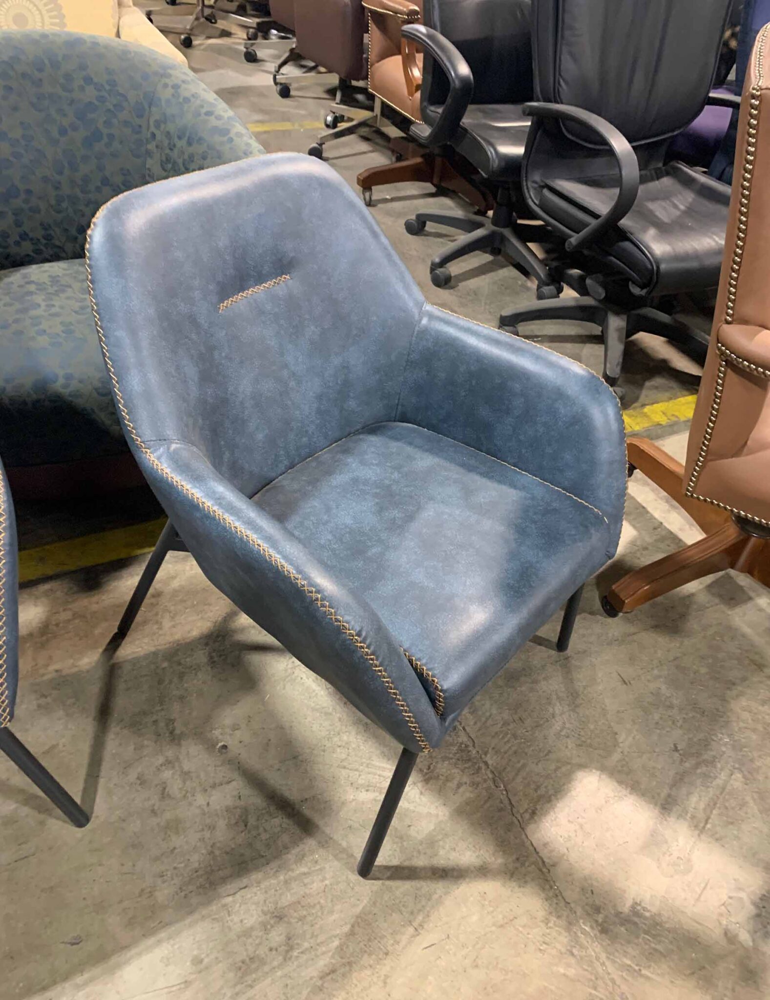 Office Star Guest Chair | Capital Furniture